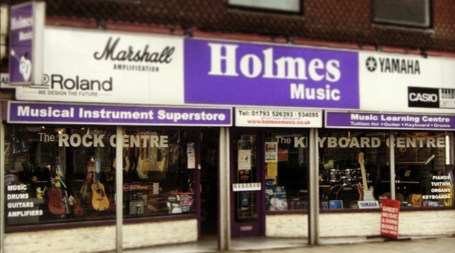 Swindon Piano Tuition, Learn Classical and Jazz Piano.